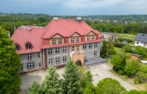 Do kupienia jest zabytkowa szkoła w Rybniku – Radio Vanessa FM